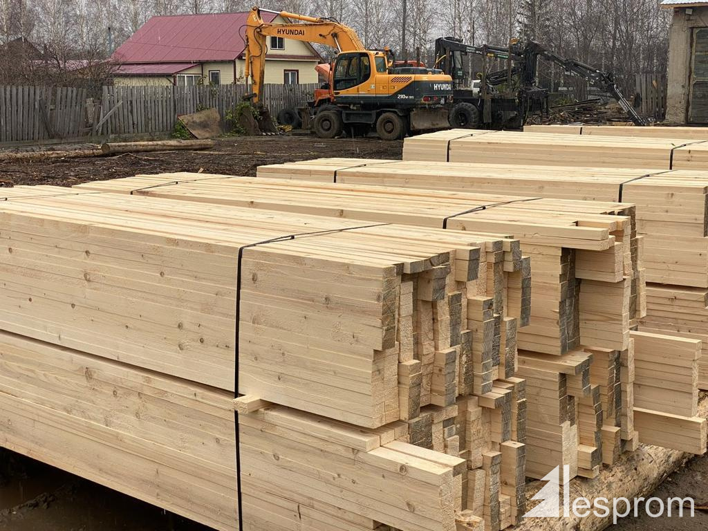 32 mm x 100 mm x 2400 mm KD S4S Spruce-Pine-Fir (SPF) Lumber